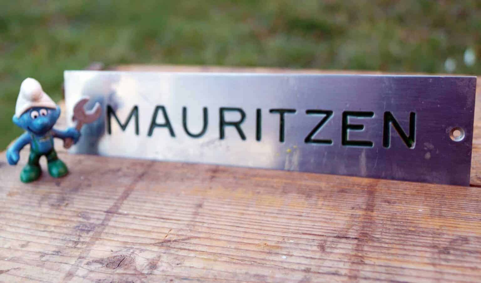 Mauritzen dørskilt - Finurlium